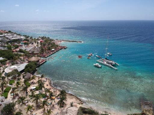 Rijden op Curaçao: Verkeersregels en -voorschriften - Curaçao Bon Bini ...